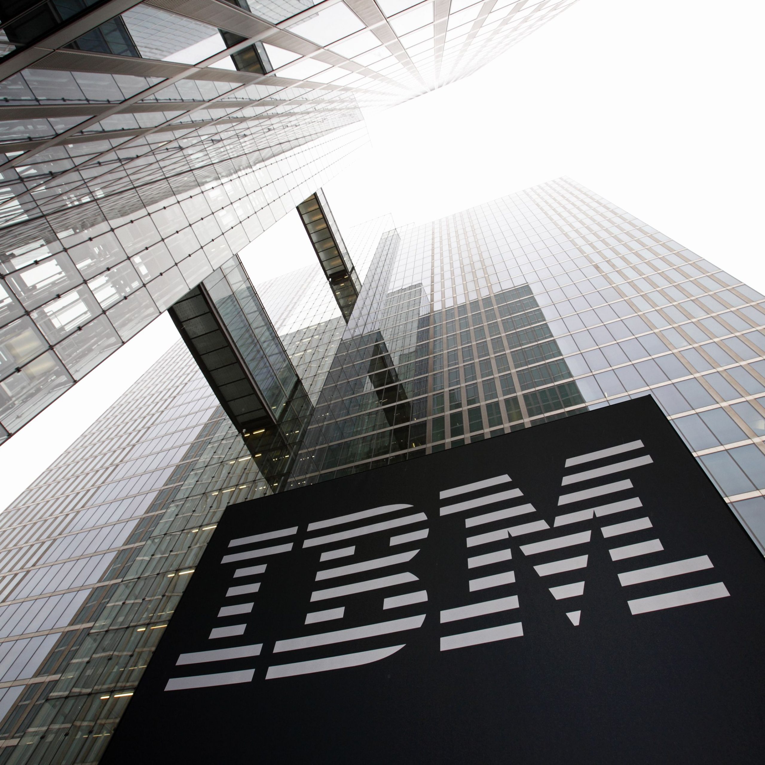 IBM NYSE IBM s New Move Focus To Shift On Cloud Business